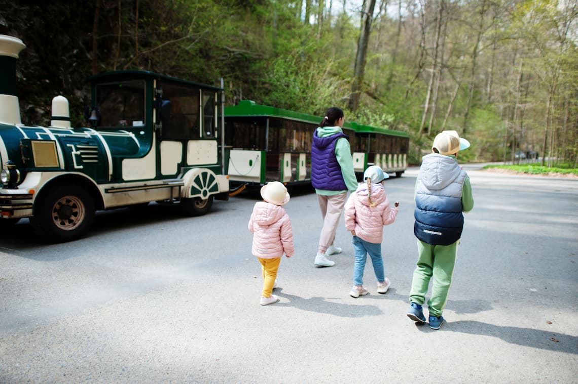 Dicas de como elaborar um roteiro turístico: confira este guia completo ...